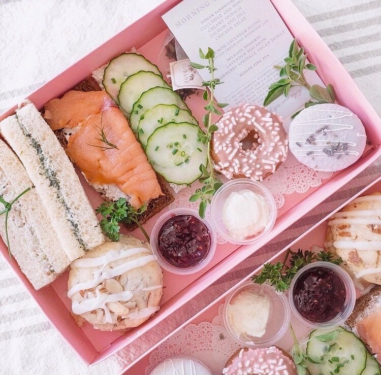 Afternoon Tea Box To Go | T E A B O X T O GO